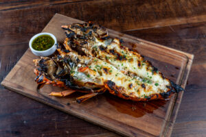 Separamos 8 restaurantes para saborear uma boa lagosta em São Paulo ...