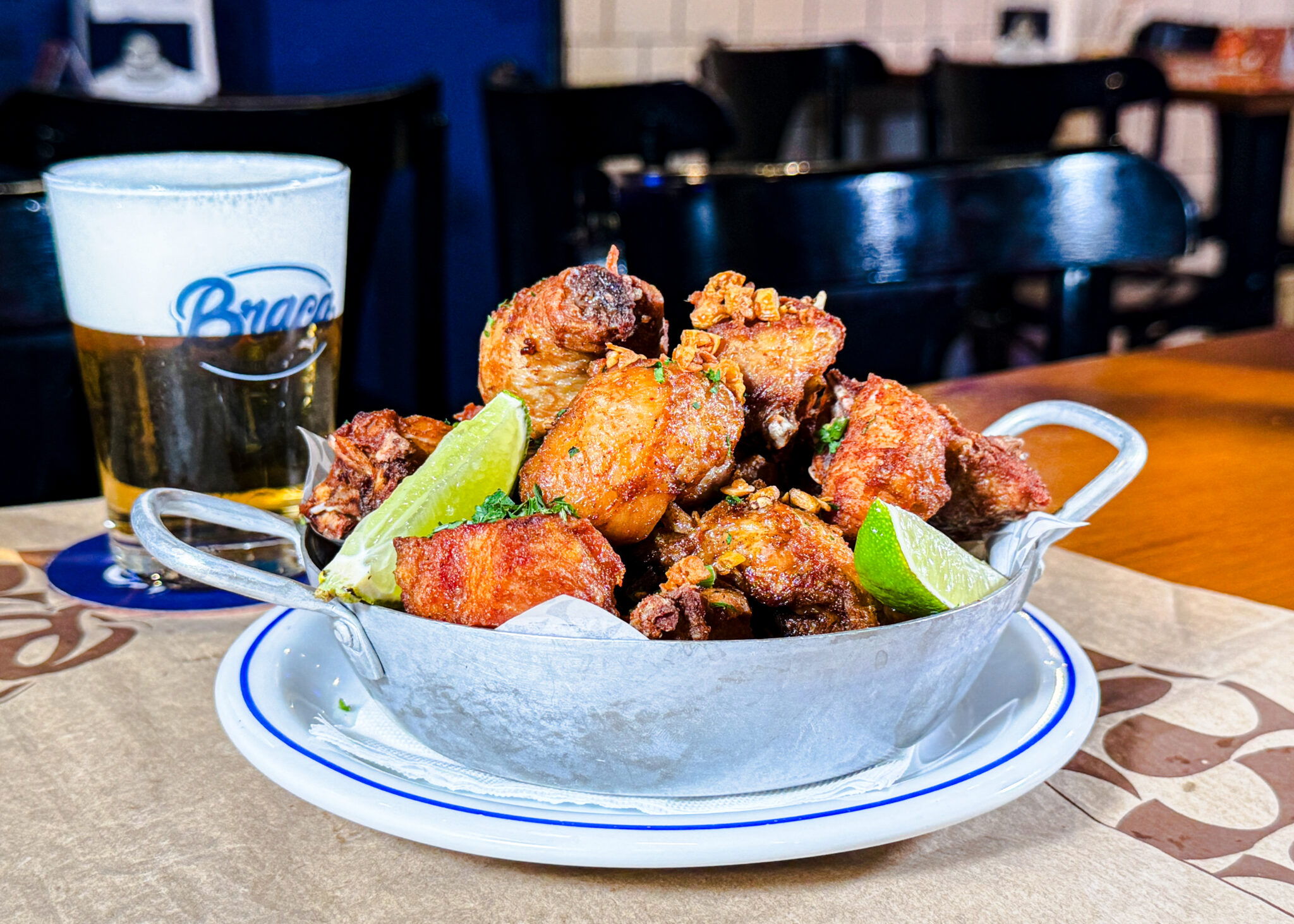 14 bares espalhados por toda São Paulo para curtir o happy hour ...