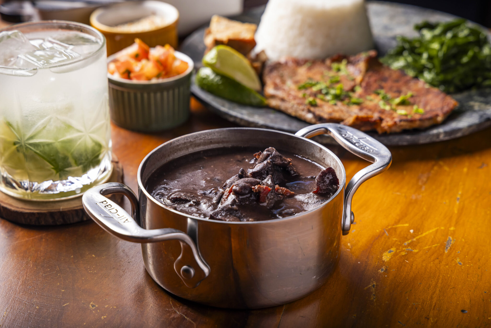 12 restaurantes para provar uma excelente feijoada em São Paulo ...