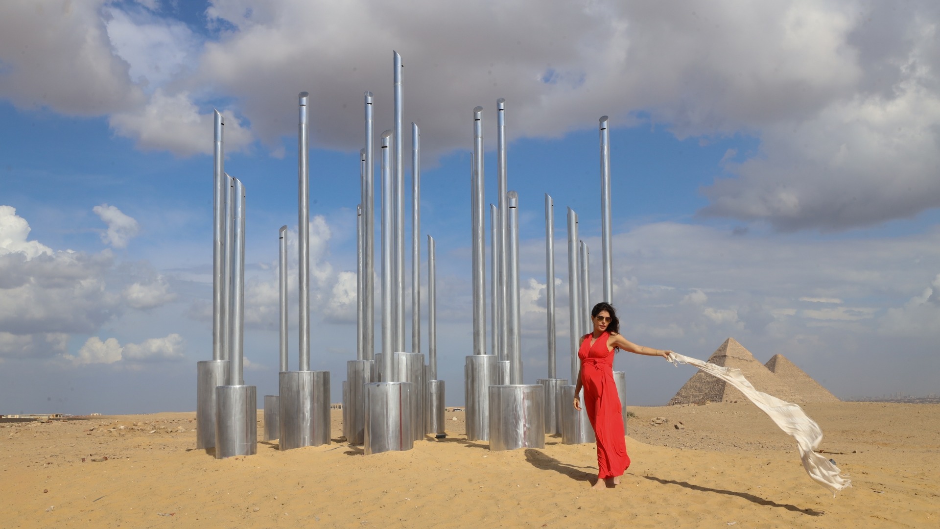 Artista brasileira Ana Ferrari leva obra que produz sons com o vento ...