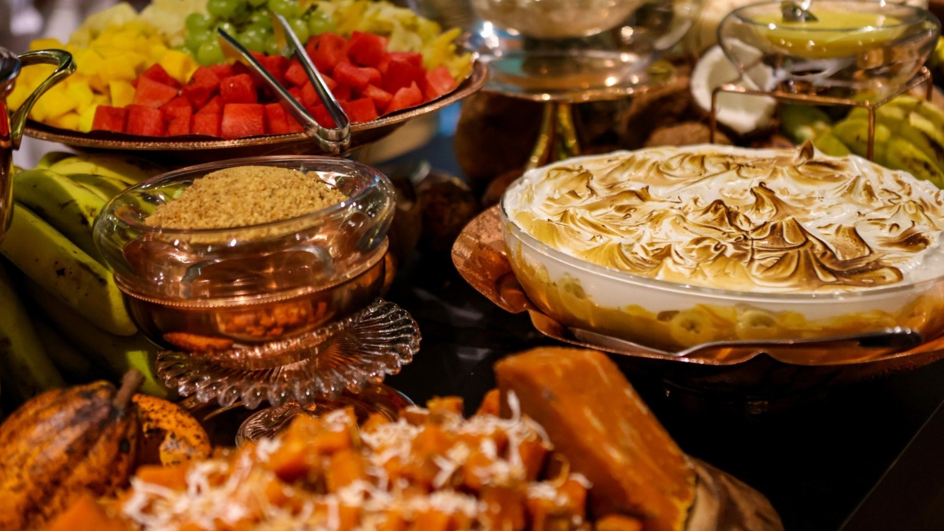 Buffet Capim Santo, da chef Morena Leite, estreia panetteria no ...