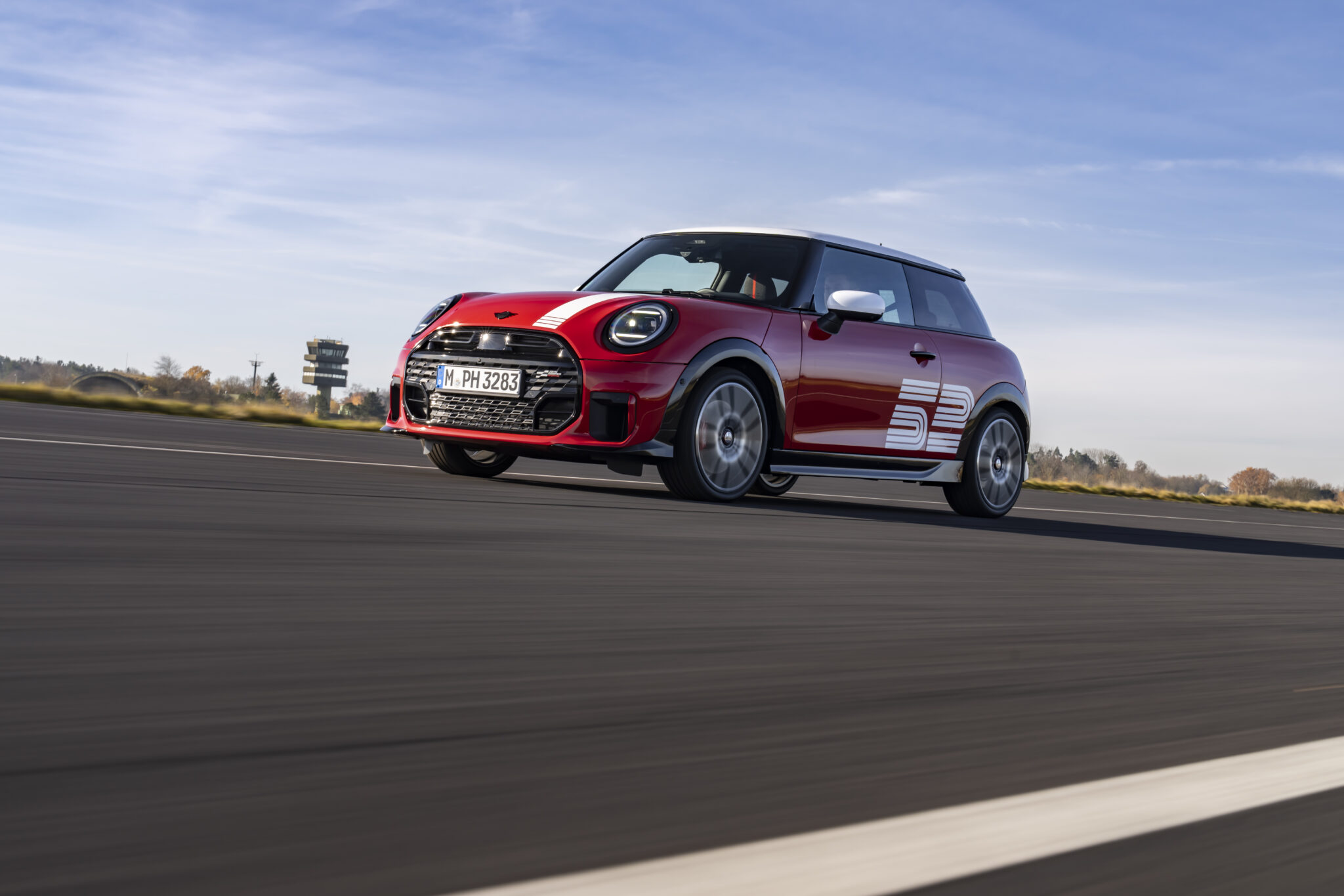 Com apenas 20 unidades, o 1965 Victory Edition celebra triunfo da MINI ...